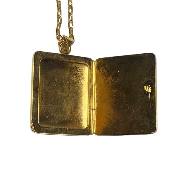 Toshikane | Jewelry | Vintage Toshikane Orchid Porcelain Pendant Locket ...